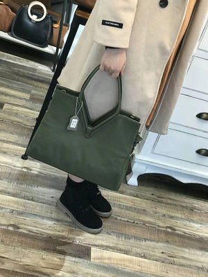 2018 hot sale good quality  top layer leather trendy design lady handbag
