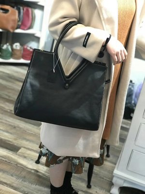 2018 hot sale good quality  top layer leather trendy design lady handbag