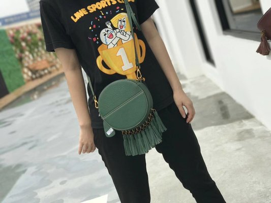 2018 hot sale vitage designed original manufacturer leather lady tassel shoulder bag
