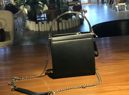 2018 hot sale vitage designed original manufacturer leather lady chain bag