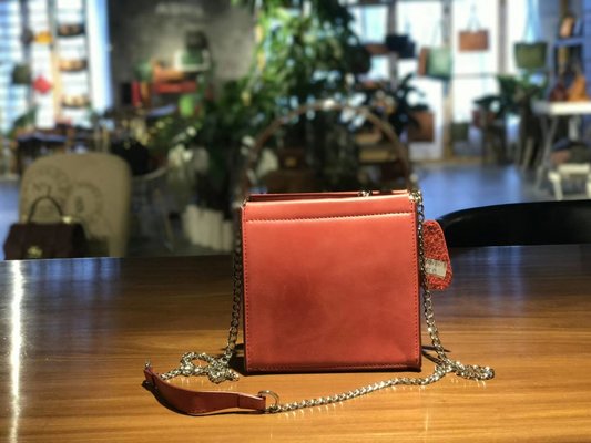 2018 hot sale vitage designed original manufacturer leather lady chain bag