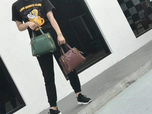 2018 hot sale trendy designed original manufacturer leather lady handbag