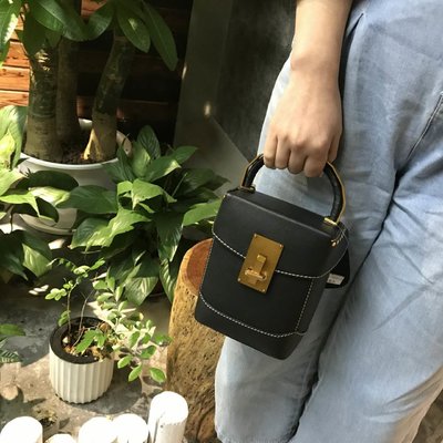 2018 trendy designed original manufacturer high quality pure leather lady shoulder bag