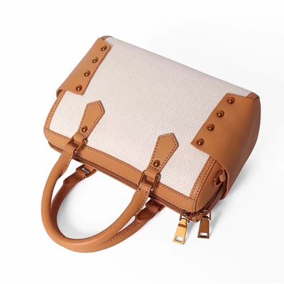 2019 newest design original manufacturer lady first grain leather handbag