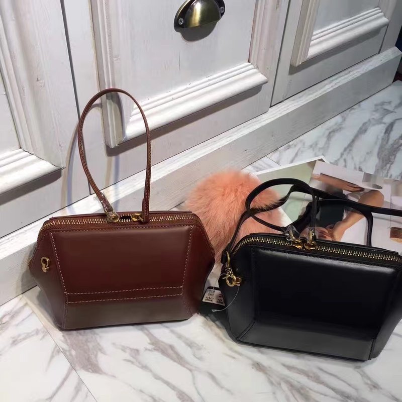 2018 New designed original manufacturer lady fashionable first layer leather special design clutch shoulder bag