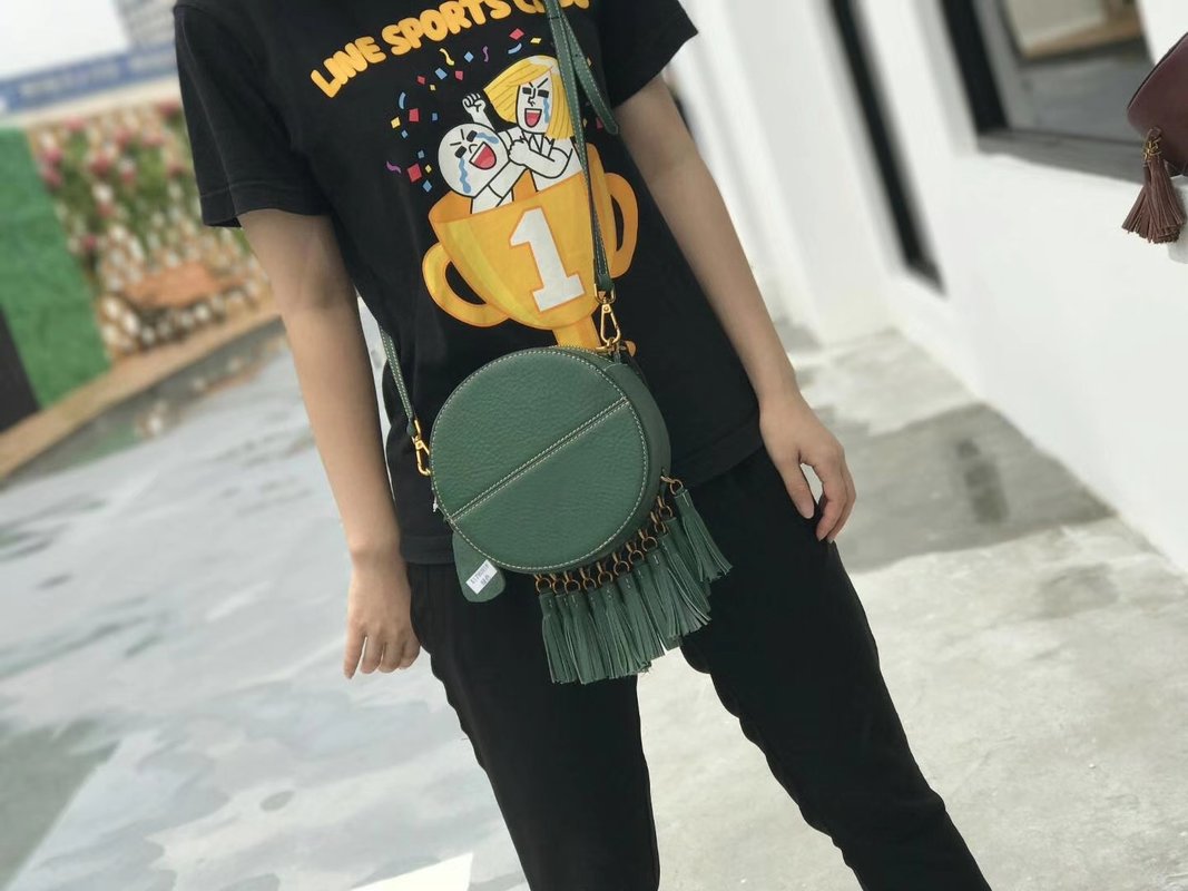 2018 hot sale vitage designed original manufacturer leather lady tassel shoulder bag