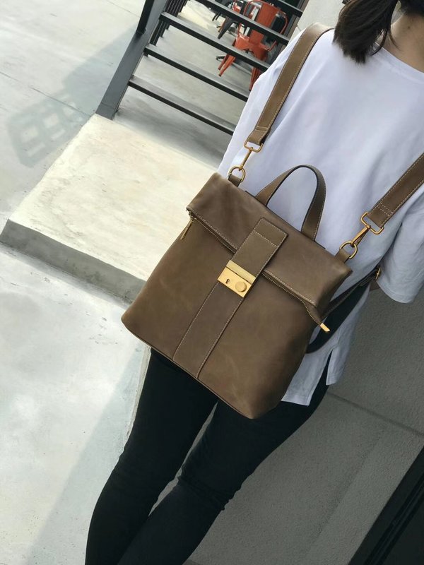2018 trendy designed original manufacturer high quality pure leather lady backpack