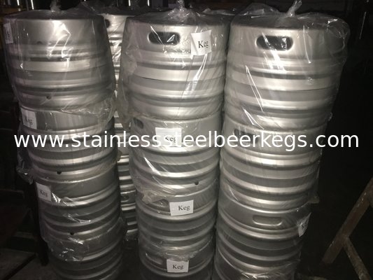 Europe standard 30L stackable beer kegs with spears
