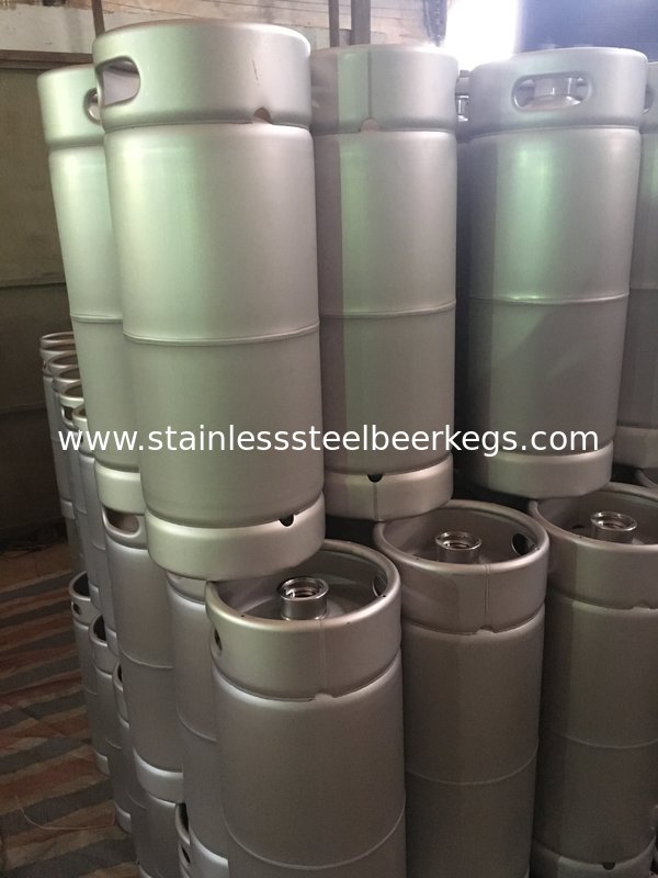US standard 20L beer keg stackable type, with  spears