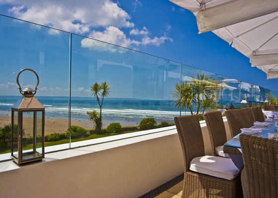 Balcony Design Aluminum U Base Channel Laminated Glass Balustrade