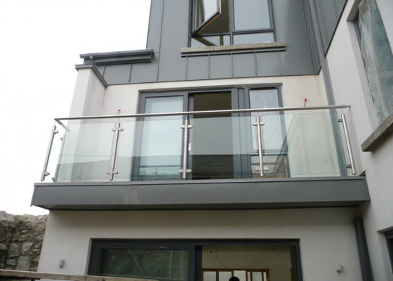 Outdoor Balcony Stainless Steel Glass Railing Popular Glass Guardrail Design