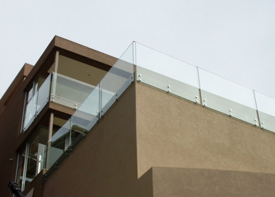 Fascia Mounted Outdoor Glass Balustrade Glass Railing Hardware Stainless Steel
