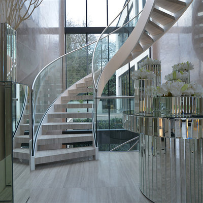 Modern Design Interior Curved Staircase With Tempered Glass Railing