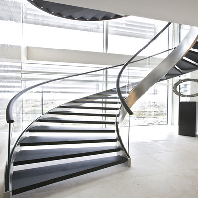 Modern Design Interior Curved Staircase With Tempered Glass Railing