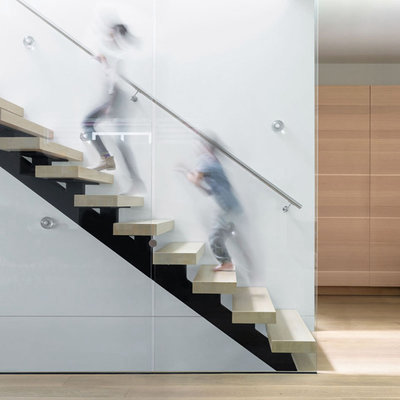 Indoors modern design steel wood straight staircase with glass railing