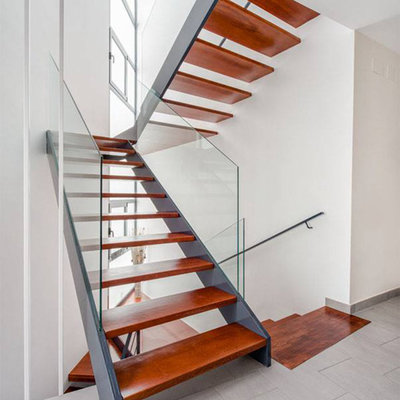 Customized Indoor U Shape Steel Wood Staircase Design For Villa