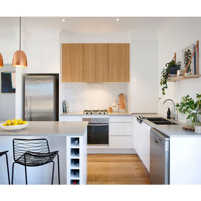 White Lacquer Kitchen Cabinets Integrated With Wood Grain Kitchen Cabinets
