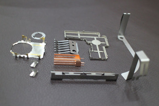 China Custom Galvanized Steel Sheet / Tube Stamping Progressive Die For Automotive supplier