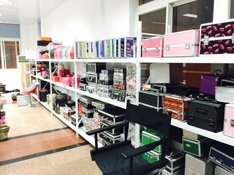 Yiwu Hengxin Cases & Bags Co.,Ltd