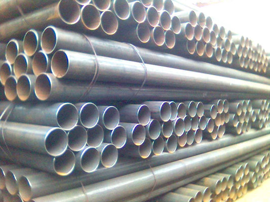 Hot Finished / Cold Finished ERW Carbon Steel Pipe Q245B Q345B 16Mn For Fluid