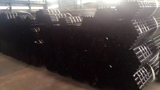 GB 3087 A106 Black Carbon Steel Seamless Pipe / Tube For Fluid Transport