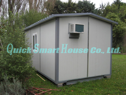 Windproof Portable Modular Homes , Galvanized Small Prefabricated House