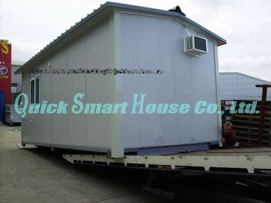 Windproof Portable Modular Homes , Galvanized Small Prefabricated House