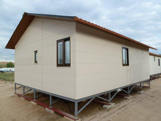 Low Economical Prefabricated Light Steel Structure House , Modern and Small