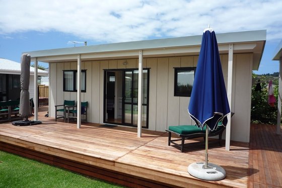 Portable Prefabricated Houses , Multi-Color Steel Sandwich Pireproof Panels