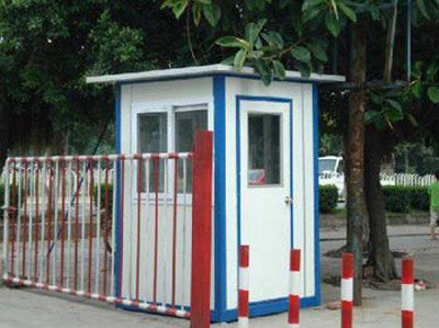 White Mobile Portable Modular Homes , Light Sloping Roof House