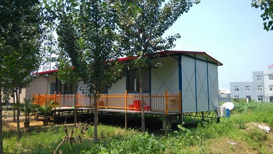 Flexible Prefabricated Accommodation , Sandwich Panel Prefabricated Labors Buildings