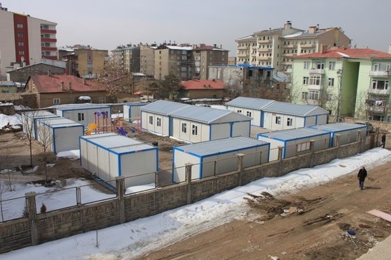 Flexible Prefabricated Accommodation , Sandwich Panel Prefabricated Labors Buildings