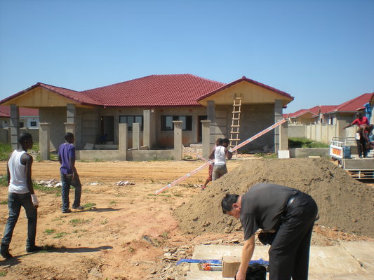 Light Weight Concrete Prefabricated House , Concrete Permanent Family Homes