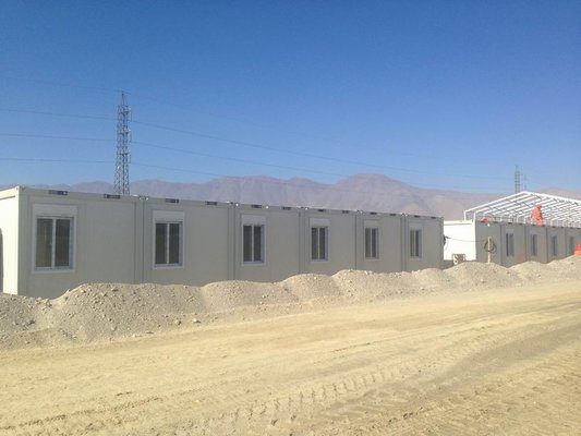 Combined Standard Prefabricated Shipping Container Homes with Sandwich Panel Door