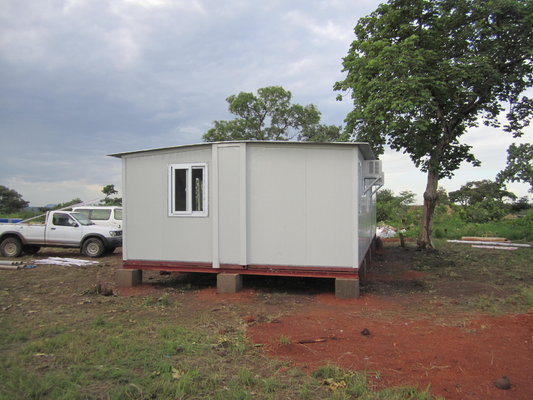 Prefabricated Temporality Relief House / Shipping Container Homes