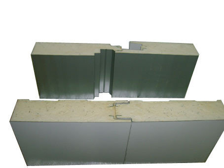 Polyurethane Pu Insulated Sandwich Panels With Flat / Corrugated Surface