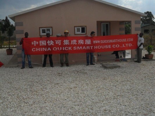 OEM Family Living Concrete Prefabricated House With Cement Sandwich Panel