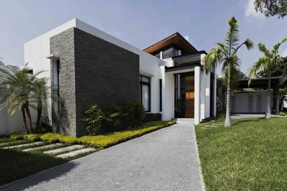 Prefabricated Bungalow Homes , Free Design Light Steel Frame Prefab Kit Home