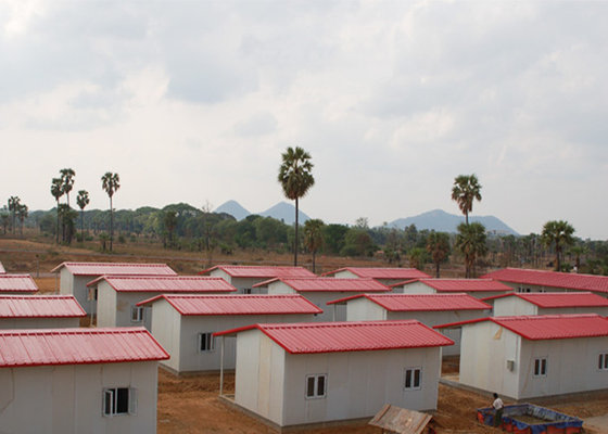 Contemporary Prefab Bungalow Homes EPS Sandwich Panel Small House For Mining