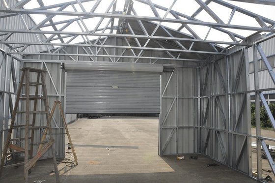 Fireproof Light Steel Frame Metal Car Shed With Steel Sheet Cladding