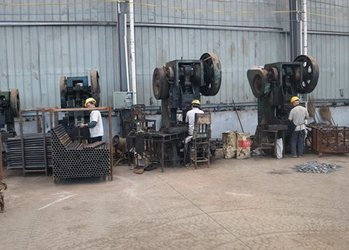 Linyi Qiangsheng Tools Co.,Ltd