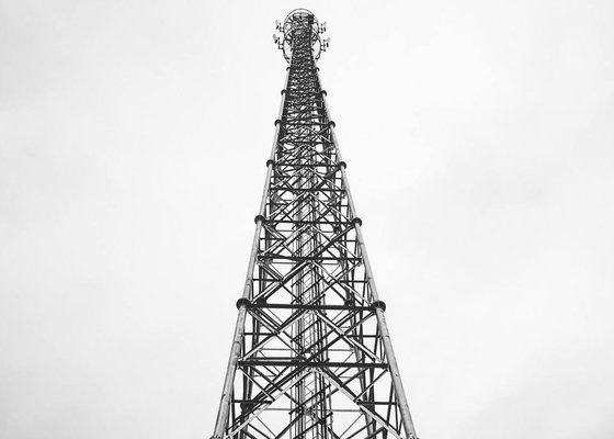Power Cable Silver Electric Transmission Tower , Painted Tubular Antenna Tower