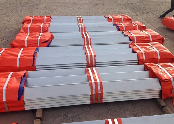 10KV - 1000KV Power Transmission Line Tower , Silver Lattice Steel Towers supplier