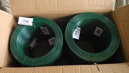 China High Flexibility Plastic Coated Chicken Wire Big Coil Black / Yellow / Green supplier