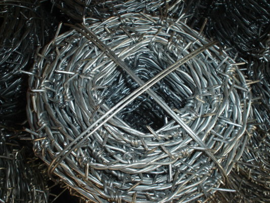 China Farm / Yard Fencing Barbed galvanised iron wire 380-550N / mm2 supplier