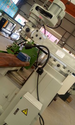 Vertical Knee Type Milling Machine Wire Mesh Machinery 350*1600mm supplier