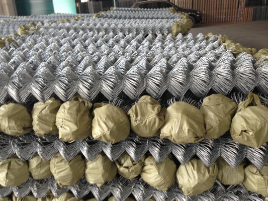 Chain Link Fence Galvanized Iron Wire Mesh Stainless Steel Knuckly Twist Type supplier