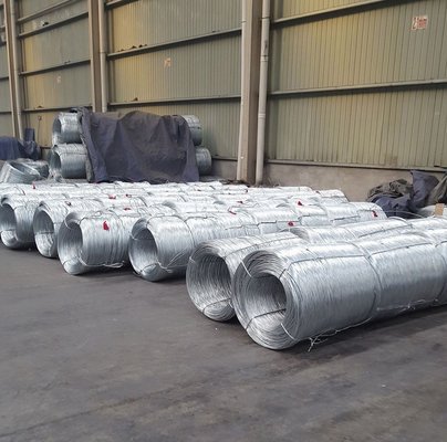 Hot-dipped Galvanized Iron Wire for Weaving Gabion box , Chain link Fence supplier