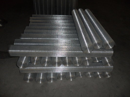 Hot dipped galvanized welded mesh/ black wire mesh panel/ PVC coated mesh supplier
