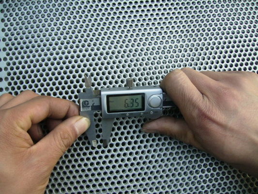SUS304 316 Stainless Steel Perforated Sheet Steel Round Plates 1m x 2m supplier